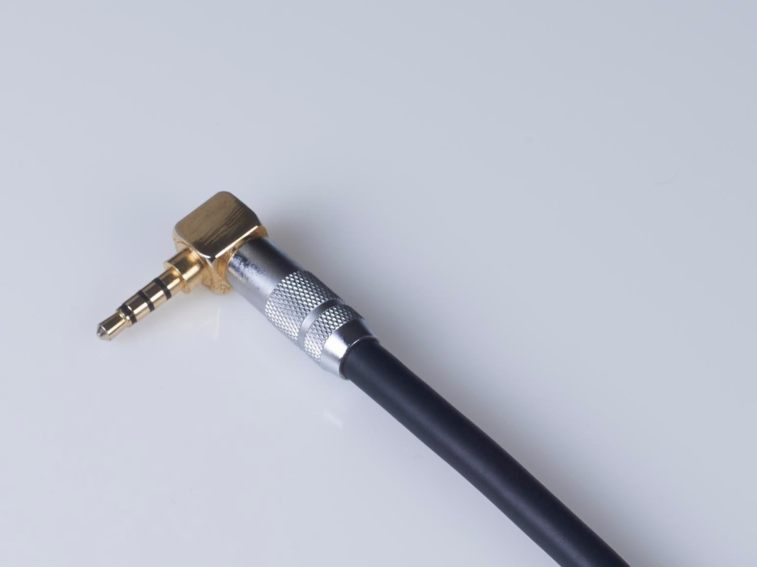Buy 3.5 mm TRRS to 3.5 mm TRS short Interconnect | Headgear Audio ...